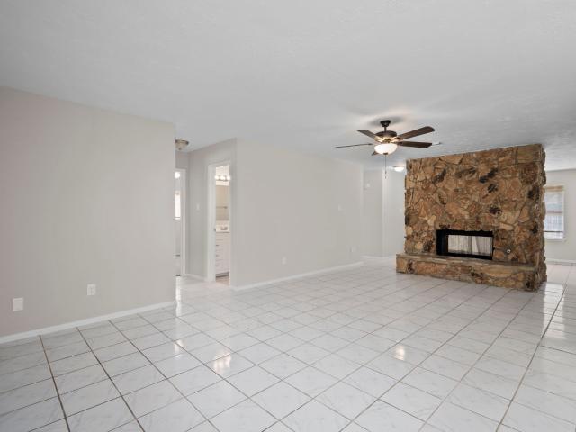3 BR, 2 BA Apartment 4202 Brandemere Way Street, Houston, TX 77066