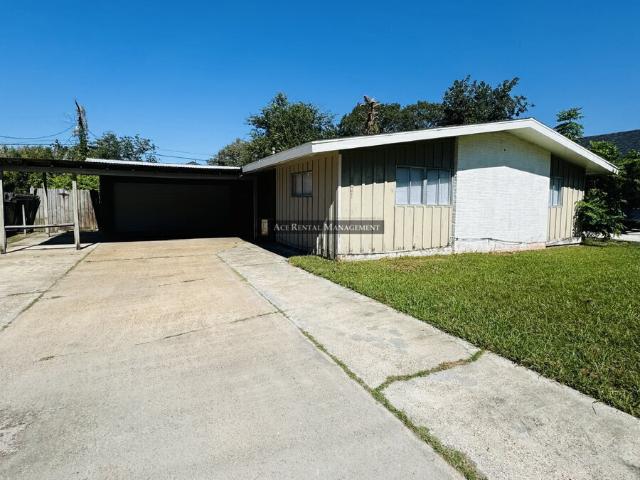 3 BR, 2 BA Apartment 4221 3rd St, Port Arthur, TX 77642