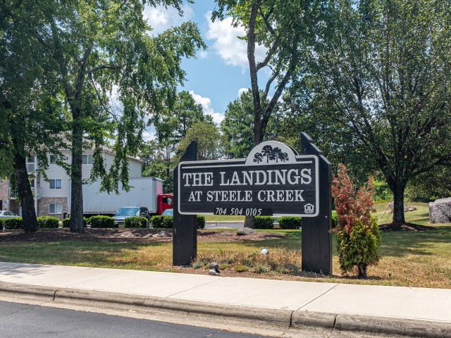 3 BR, 2 BA Apartment 4250 Branch Bend Ln Unit 4221 E, Charlotte, NC 28273