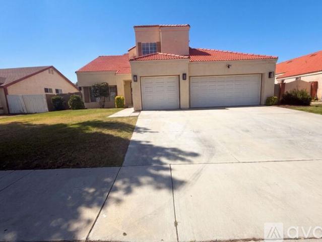 3 BR, 2 BA Apartment 4255 Trenton Ave, Palmdale, CA 93552