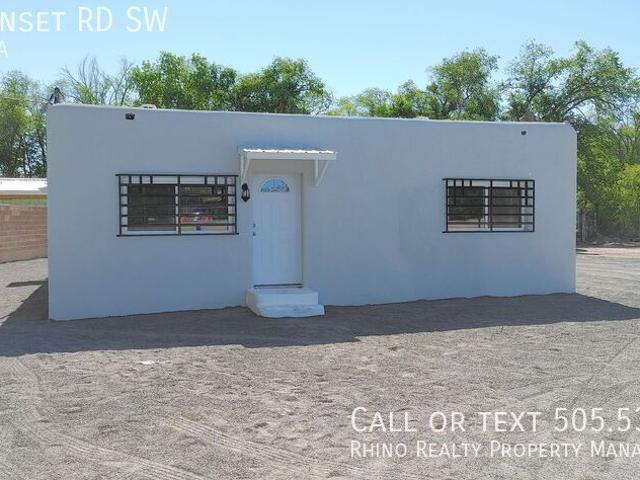 3 BR, 2 BA Apartment 425 Sunset RD SW, Albuquerque, NM 87105