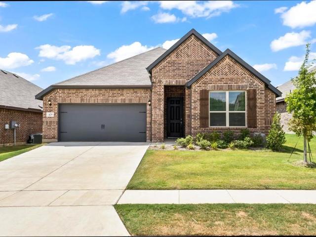 3 BR, 2 BA Apartment 429 Cooper St, Argyle, TX 76226