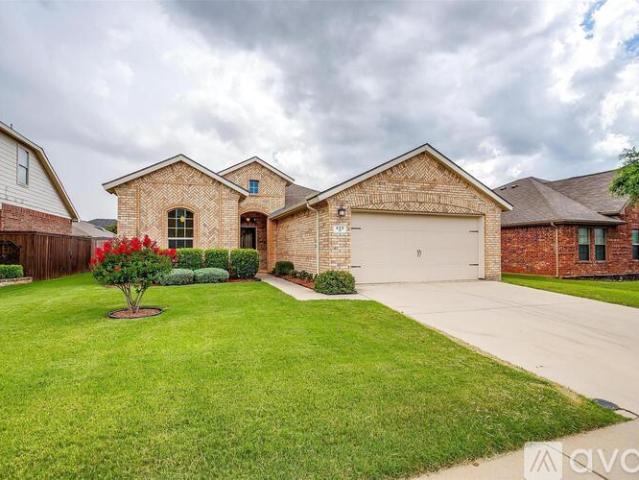 3 BR, 2 BA Apartment 429 Foxcraft Drive, Fort Worth, TX 76131