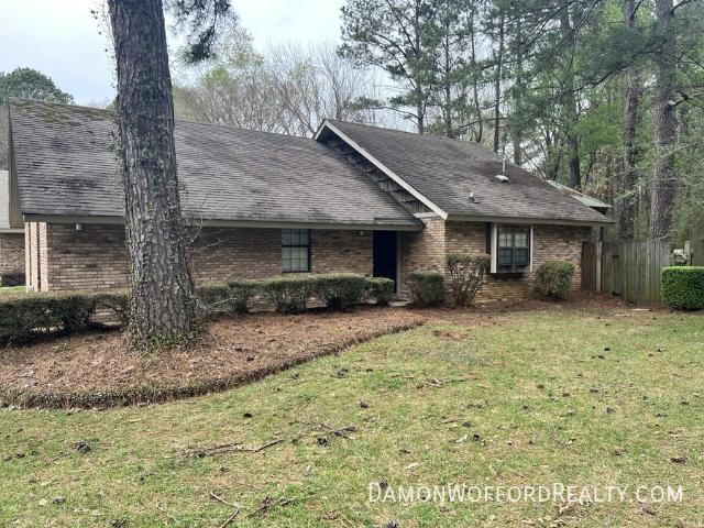 3 BR, 2 BA Apartment 42 Ashland Ave, Brandon, MS 39047