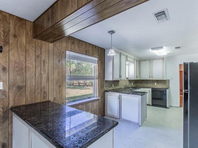 3 BR, 2 BA Apartment 4305 Cummings Drive, North Richland Hills, TX 76180