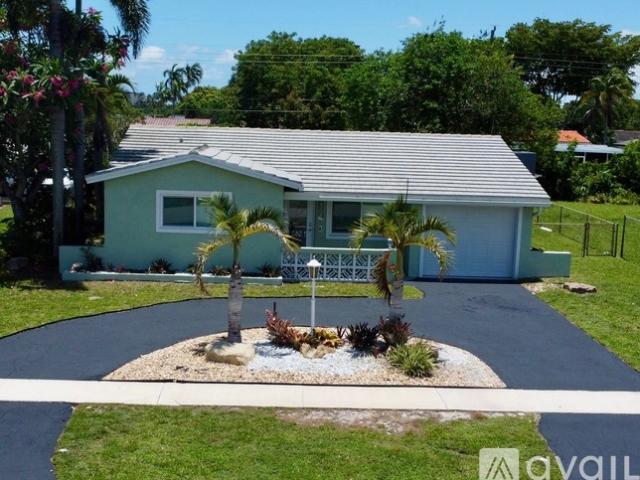 3 BR, 2 BA Apartment 4308 Harrison Street, Hollywood, FL 33021