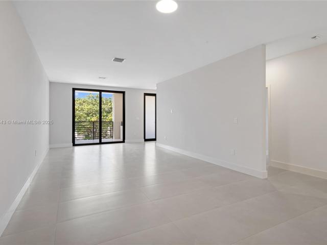 3 BR, 2 BA Apartment 4313 East 8th Court, Hialeah, FL 33013