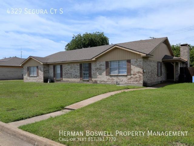 3 BR, 2 BA Apartment 4329 Segura Ct S, FORT WORTH, TX 76132