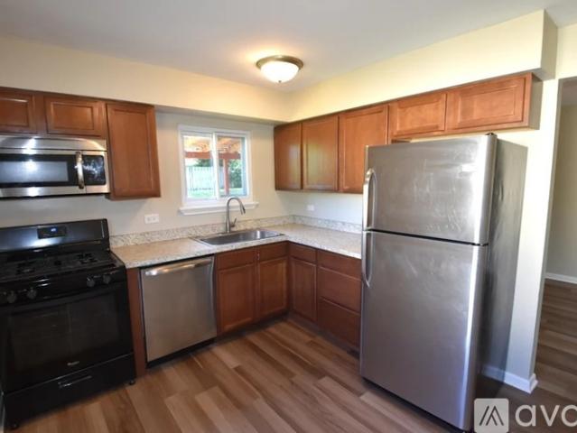 3 BR, 2.5 BA Apartment 1736 Sprucedale Dr, Antioch, TN 37013