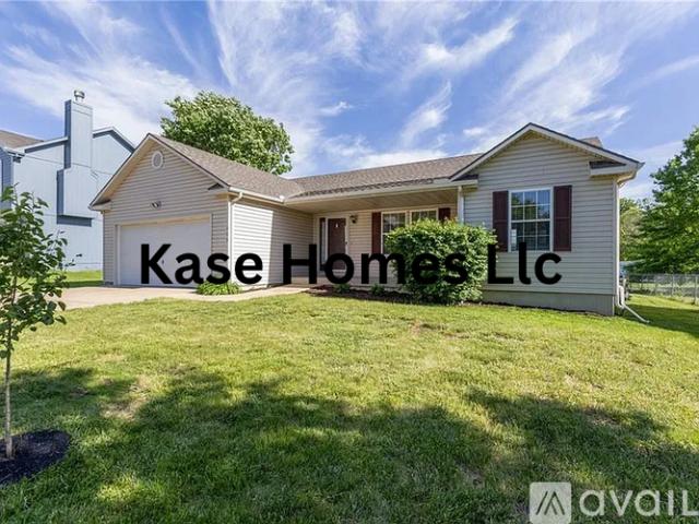3 BR, 2 BA Apartment 439 West Meadowlark Street, Gardner, KS 66030