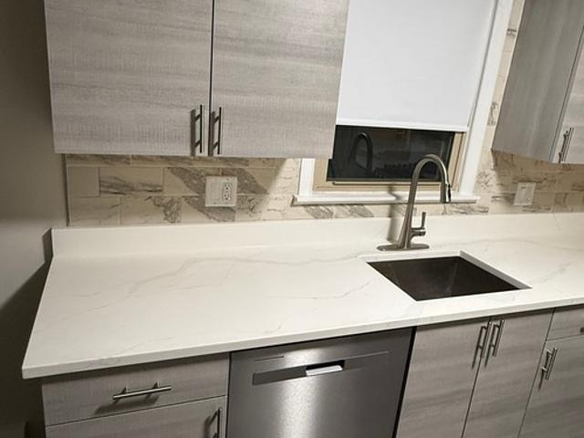 3 BR, 2 BA Apartment 5400 West Dakin Street, Unit 1, Chicago, IL 60641