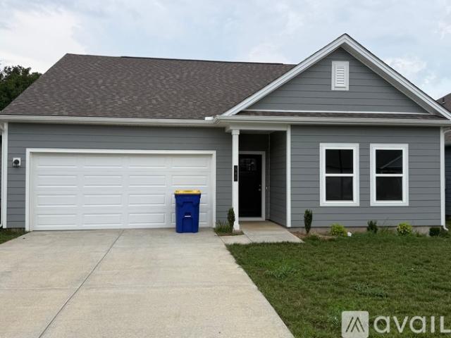 3 BR, 2 BA Apartment 540 Standard Ave, Bowling Green, KY 42101