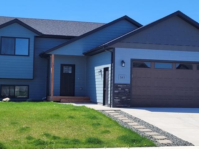 3 BR, 2 BA Apartment 541 Bull Run Dr, Box Elder, SD 57719