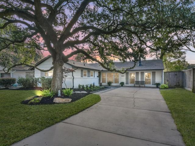 3 BR, 2 BA Apartment 5421 Judalon Lane, Houston, TX 77056
