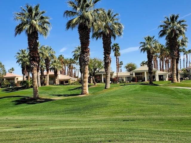 3 BR, 2 BA Apartment 54792 Shoal Creek, La Quinta, CA 92253