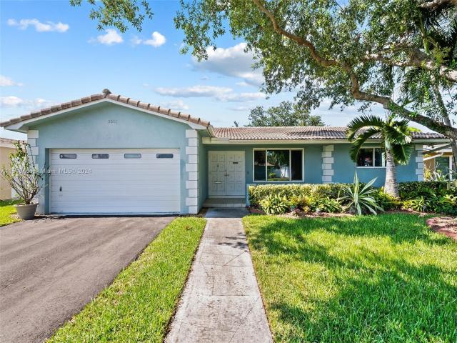 3 BR, 2 BA Apartment 5501 Garfield St, Hollywood, FL 33021