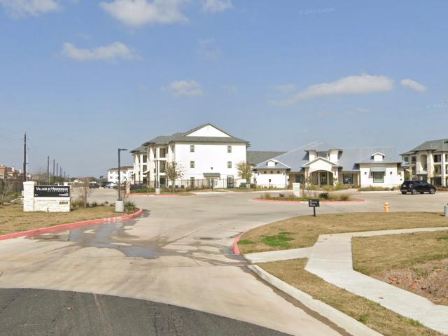 3 BR, 2 BA Apartment 5502 Henderson St Corpus Christi, TX 78413
