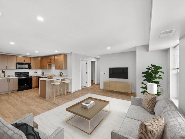 3 BR, 2 BA Apartment 550 West Lake Street Unit 205, Minneapolis, MN 55408
