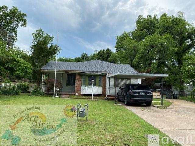 3 BR, 2 BA Apartment 5530 S Newport Ave, Tulsa, OK 74105
