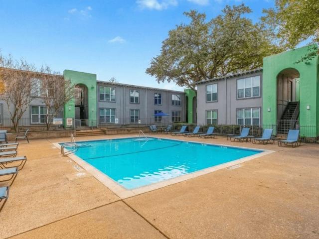 3 BR, 2 BA Apartment 5535 Harvest Hill Road Unit 2126, Dallas, TX 75230