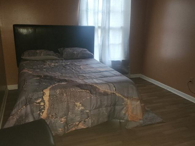 3 BR, 2 BA Apartment 5545 Crepe Myrtle Drive, Unit 5545, Memphis, TN 38115