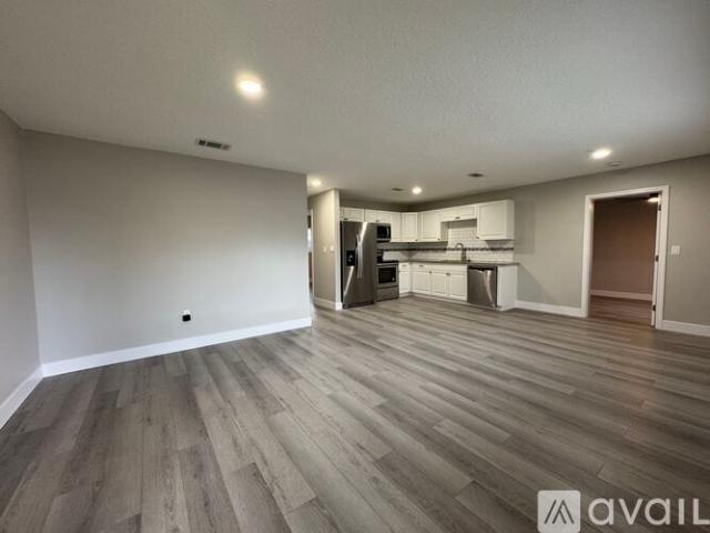 3 BR, 2 BA Apartment 555 Cadillac Boulevard, Kissimmee, FL 34741