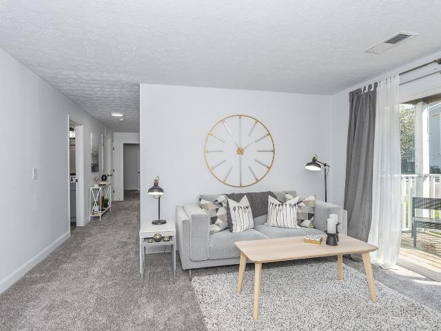 3 BR, 2 BA Apartment 5601 Viewpointe Dr Unit 5612E, Cincinnati, OH 45213