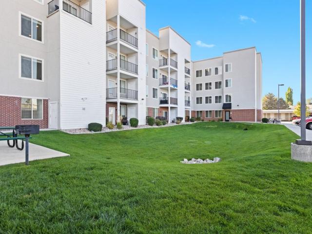 3 BR, 2 BA Apartment 560 S 400 W Unit 2 303, Provo, UT 84601