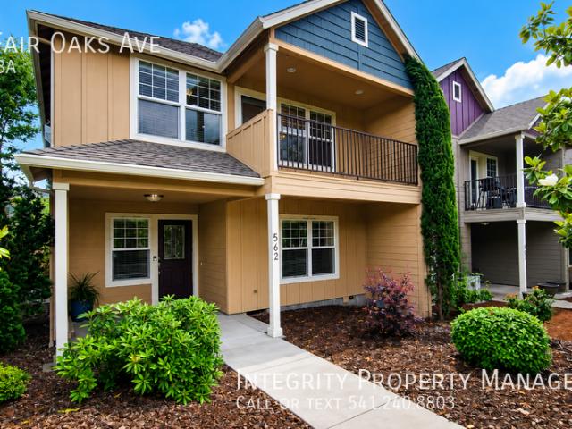 3 BR, 2 BA Apartment 562 Fair Oaks Ave, Ashland, OR 97520