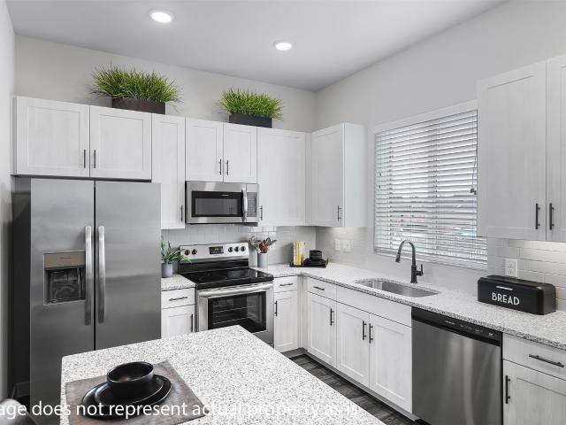 3 BR, 2 BA Apartment 5637 Wild Acres Drive, Fort Worth, TX 76123