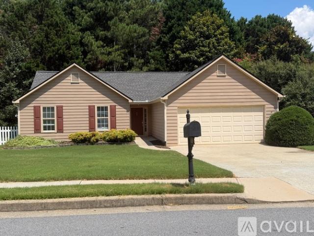 3 BR, 2 BA Apartment 5652 River Side Walk, Sugar Hill, GA 30518