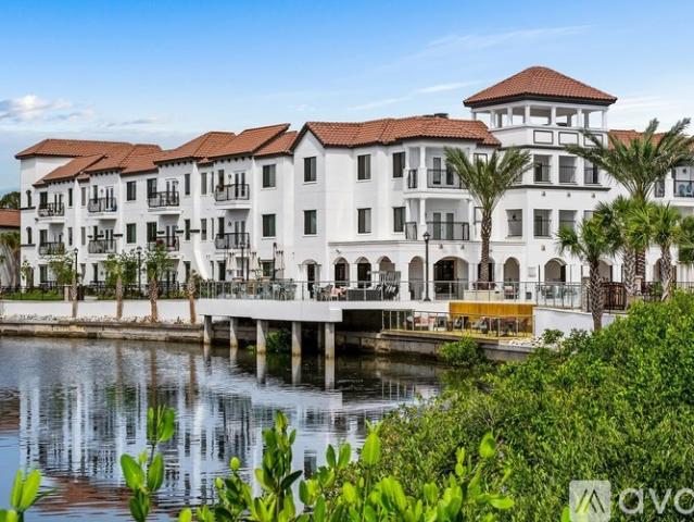 3 BR, 2 BA Apartment 5704 Baywater Dr, Unit 3TH, Tampa, FL 33615