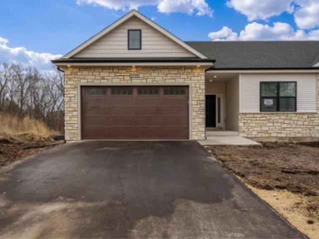 3 BR, 2 BA Apartment 5718 Willow Creek Ln, Roscoe, IL 61073