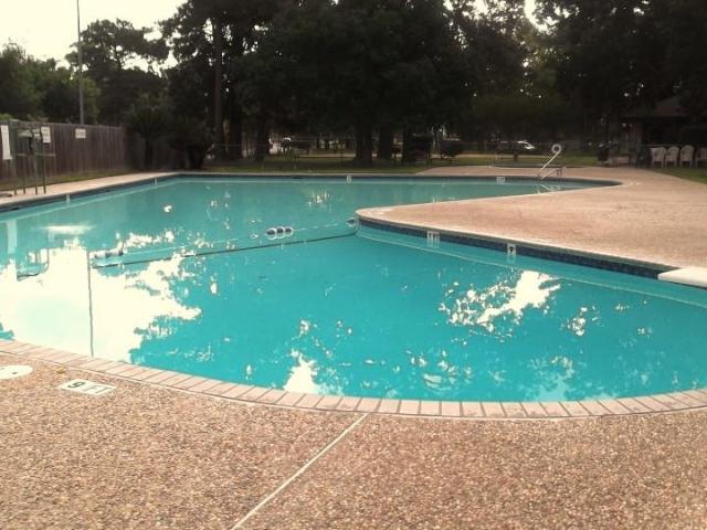 3 BR, 2 BA Apartment 5738 Council Grv Ln, Houston, TX 77088