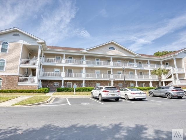 3 BR, 2 BA Apartment 5750 Oyster Catcher Dr, Unit 421, North Myrtle Beach, SC 29582