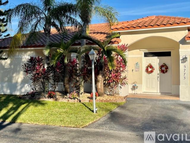 3 BR, 2 BA Apartment 5773 Northwest 99th Avenue, Doral, FL 33178