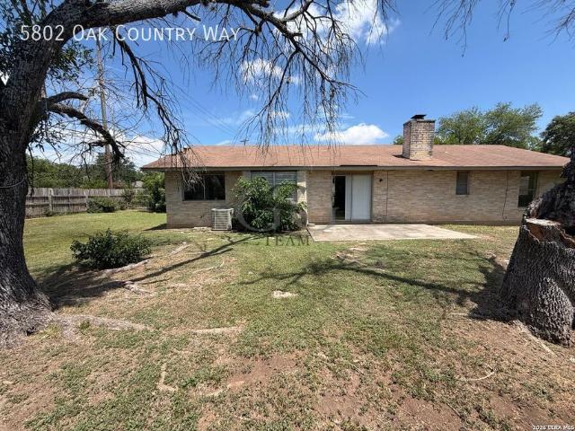 3 BR, 2 BA Apartment 5802 Oak Country Way, San Antonio, TX 78247