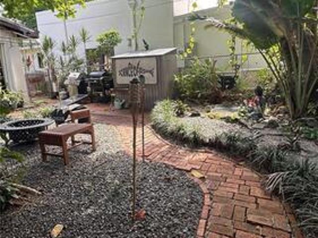 3 BR, 2 BA Apartment 5804 SW 35th St, Miami, FL 33155