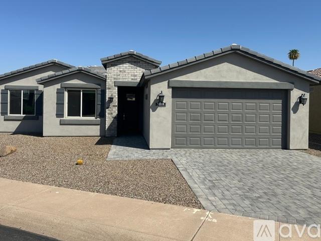 3 BR, 2 BA Apartment 5814 E Lockwood St, Mesa, AZ 85215