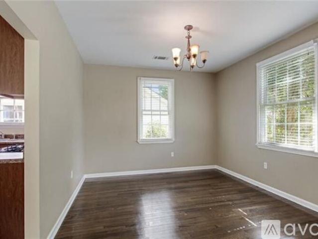 3 BR, 2 BA Apartment 5850 General Diaz Street, New Orleans, LA 70124