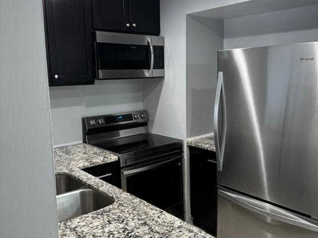 3 BR, 2 BA Apartment 5861 Northwest 16th Place, Unit 206, Sunrise, FL 33313