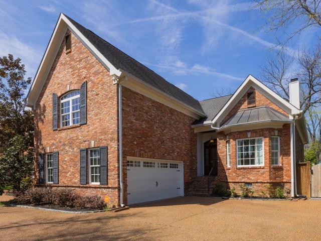 3 BR, 2 BA Apartment 5904 Old Harding Pike, Nashville, TN 37205