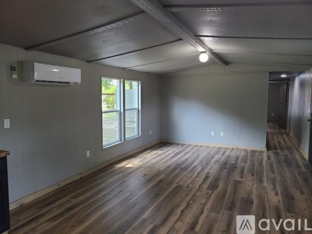 3 BR, 2 BA Apartment 5917 FM 56, Unit A, Glen Rose, TX 76043
