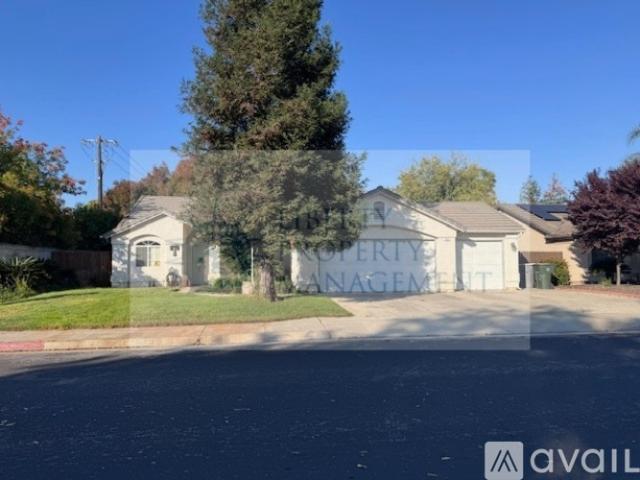 3 BR, 2 BA Apartment 592 Arroyo Ave, Clovis, CA 93611