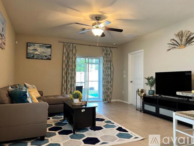 3 BR, 2 BA Apartment 5969 Briar Rose Way, Sarasota, FL 34232