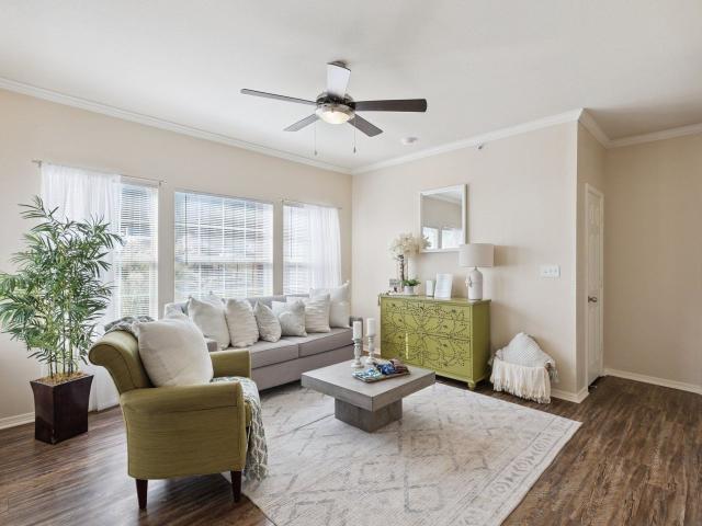 3 BR, 2 BA Apartment 500 Central Park Drive Unit 06 609, Oklahoma City, OK 73105