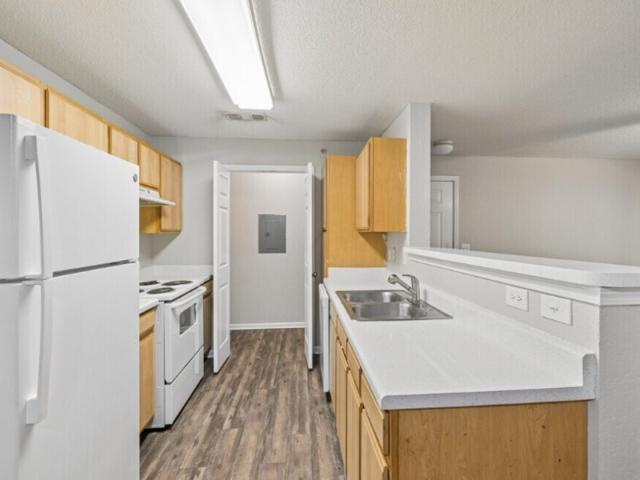 3 BR, 2 BA Apartment 500 Kraft St Unit 4 438, Clarksville, TN 37040