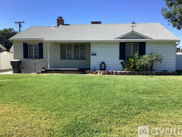 3 BR, 2 BA Apartment 5011 Granada Ave, Unit A, Riverside, CA 92504