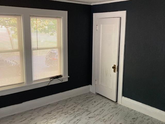 3 BR, 2 BA Apartment 501 West Columbia Terrace, Unit 2, Peoria, IL 61606