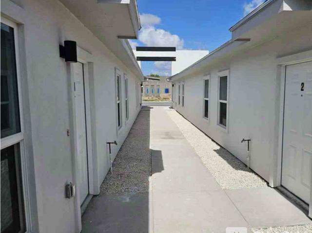 3 BR, 2 BA Apartment 508 N Emerald Ave, Unit 4, Edinburg, TX 78541